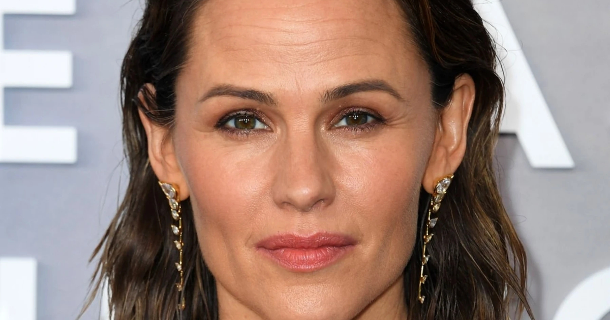 ”Tre Barns Mamma Förbluffade Fans Med Sin Baddräktsbild”: Jennifer ...