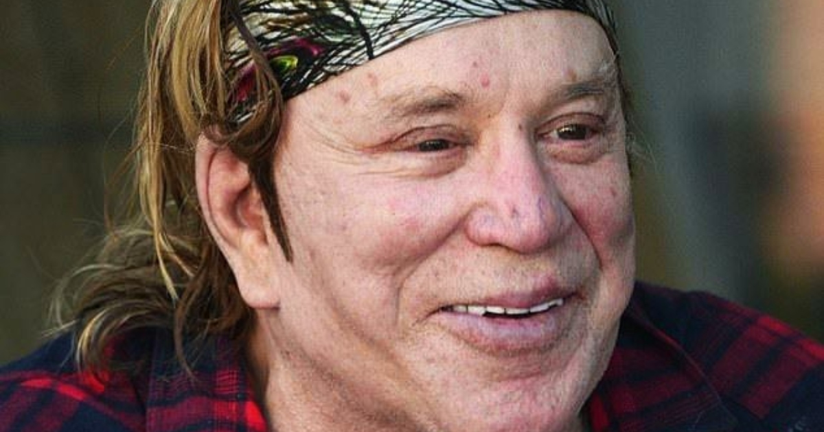 Kan du gissa vem han är? Fansen är chockade över vad operationerna ...