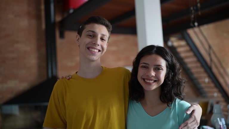 Jag blev surrogatmamma åt min syster och hennes man – och när de såg ...